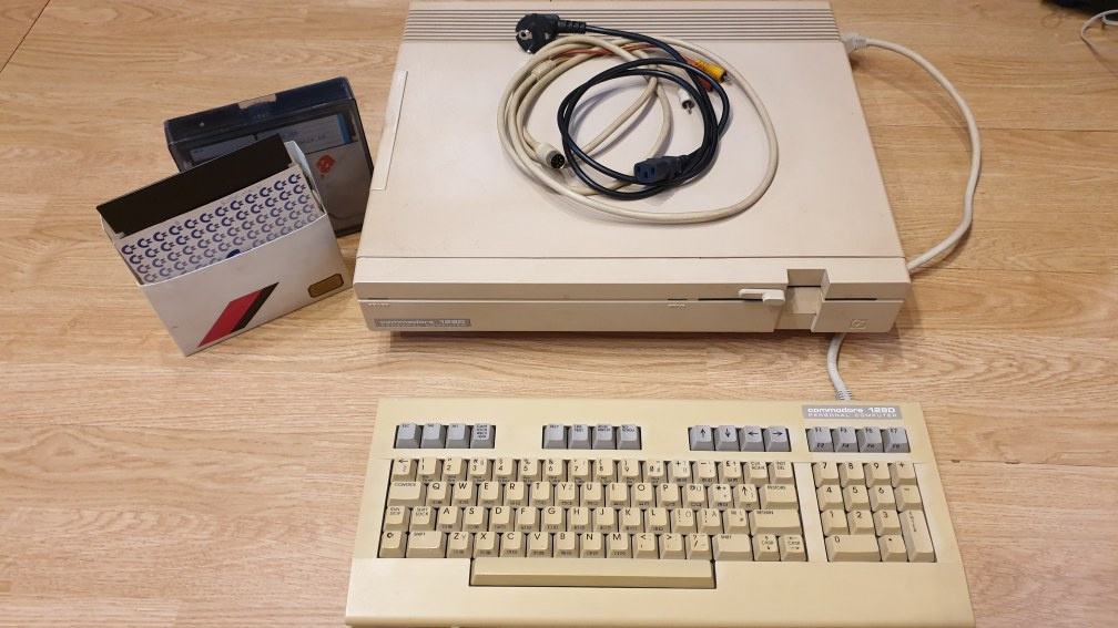 Commodore 128D