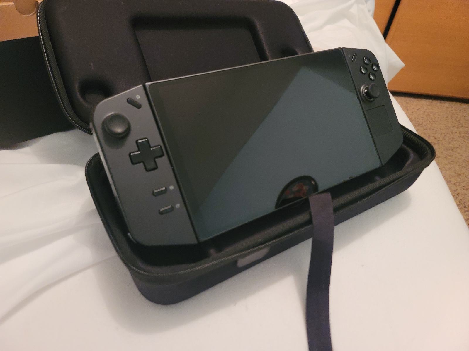 Lenovo Legion Go 16gb ram, 512gb ssd