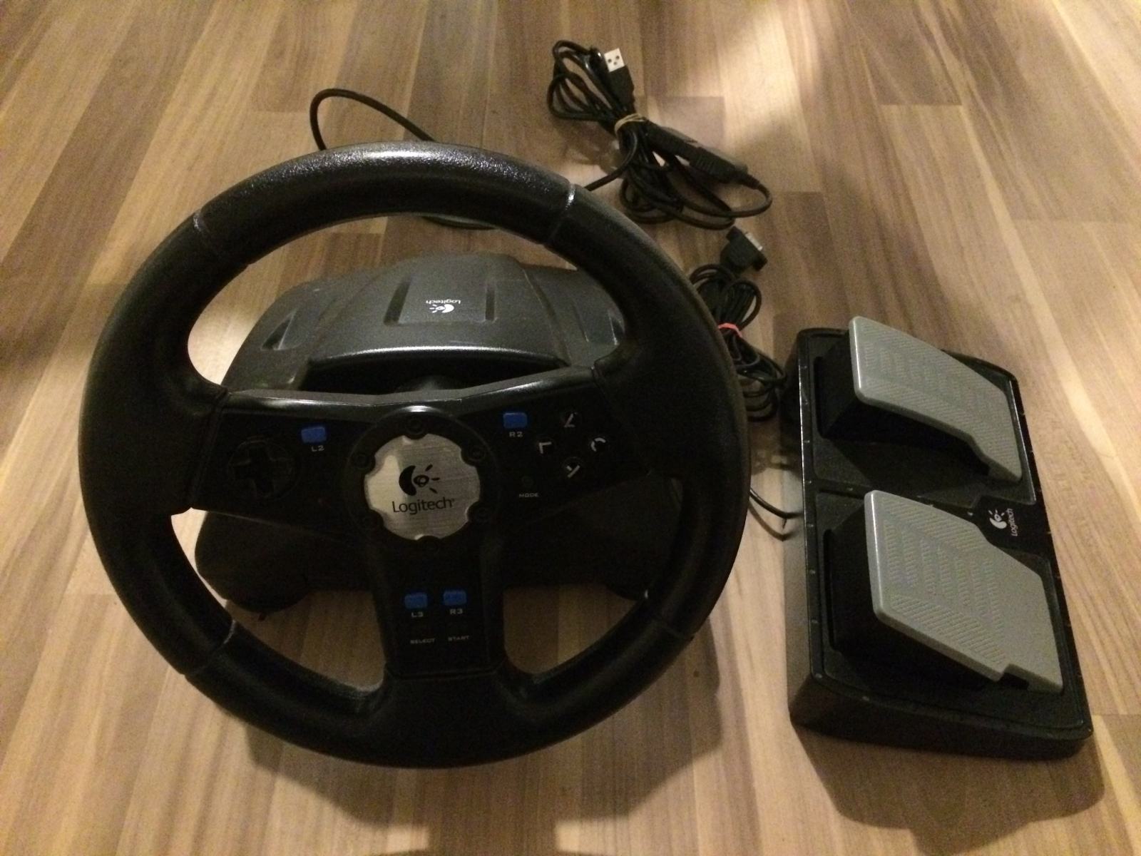Volan Logitech Rally Vibration Feedback Wheel za PC/PS2/PS3