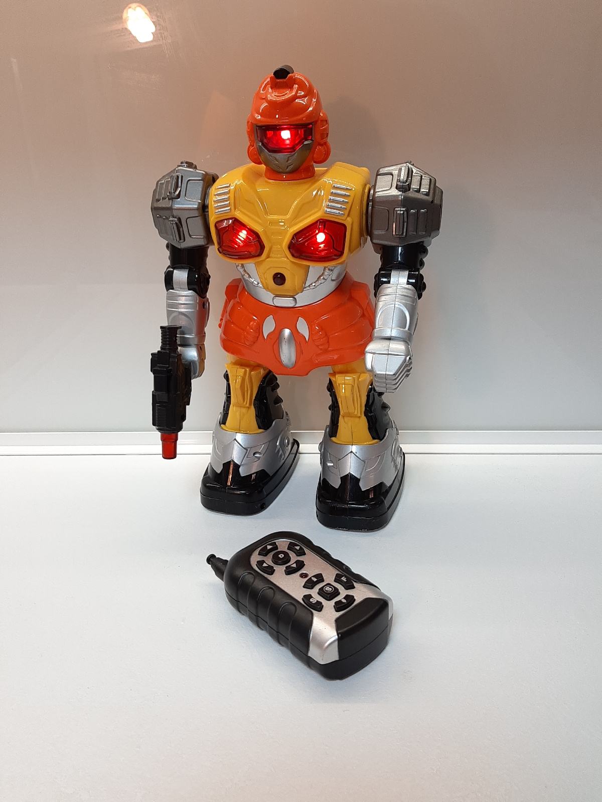 Robot na daljinski 31 cm