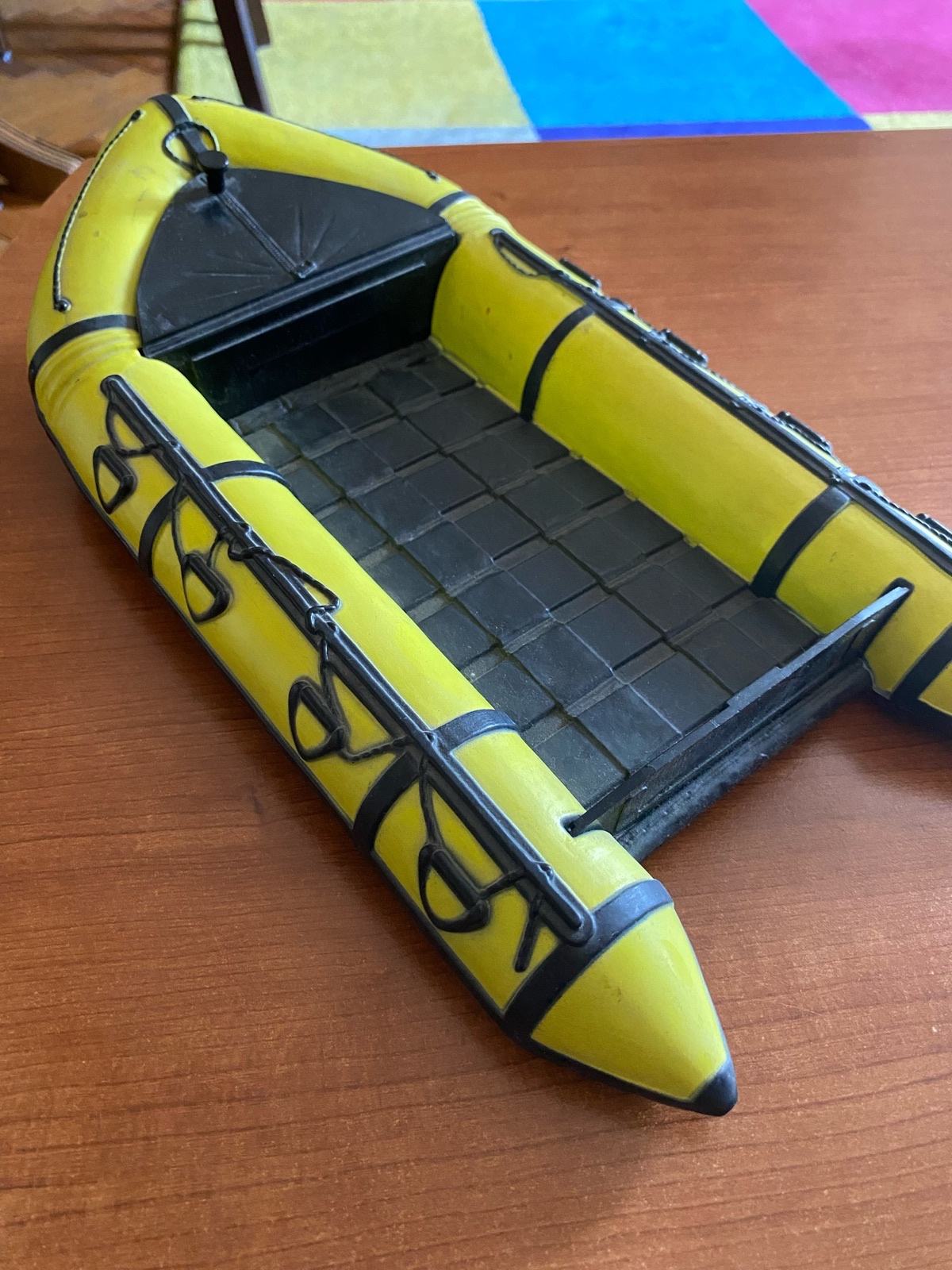 Action man čamac s motorom