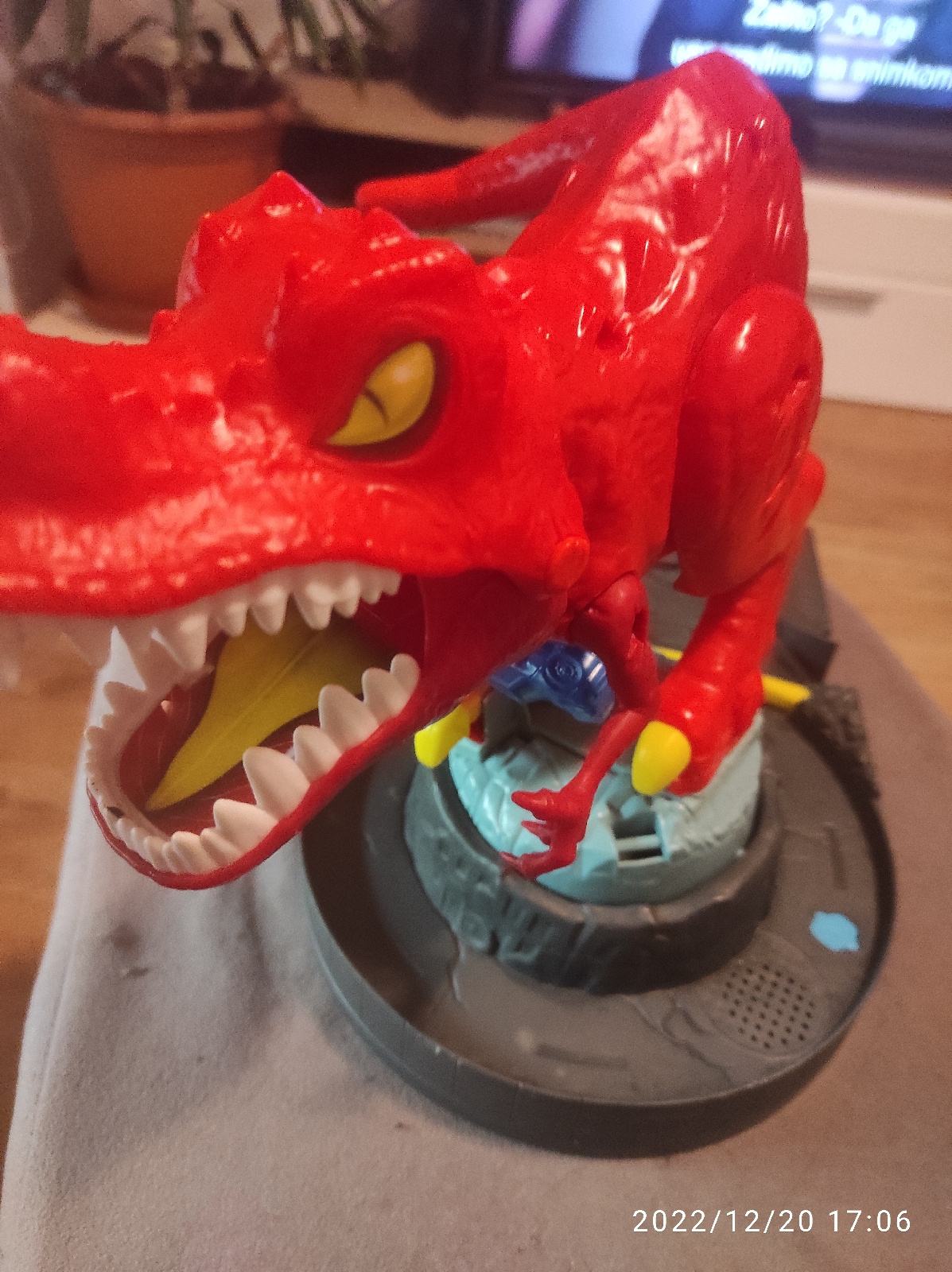 Mattel Hot Wheels City T-Rex Rampage