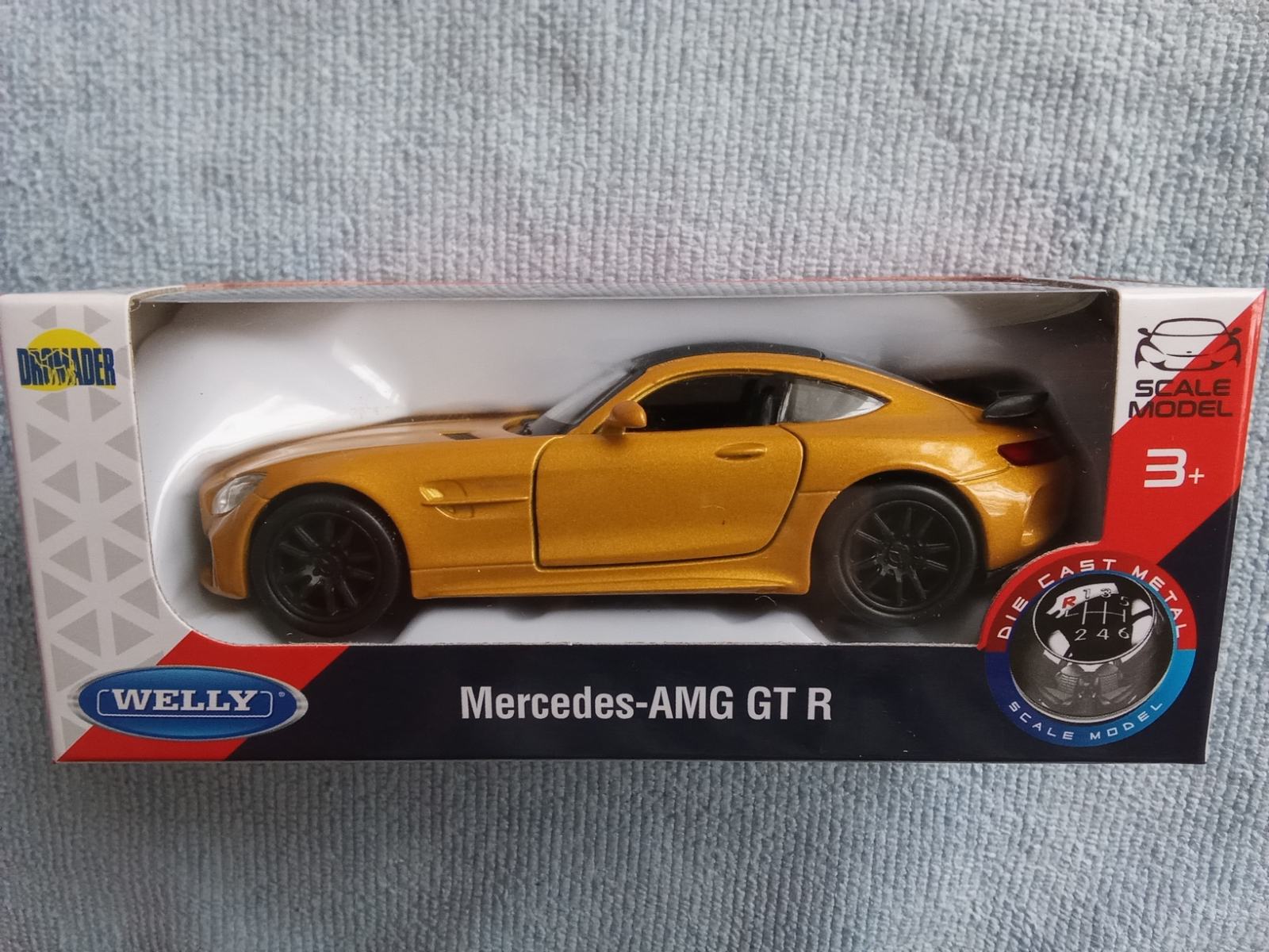 MERCEDES - AMG GT R autić igračka model maketa (NOVO) Welly 1:32