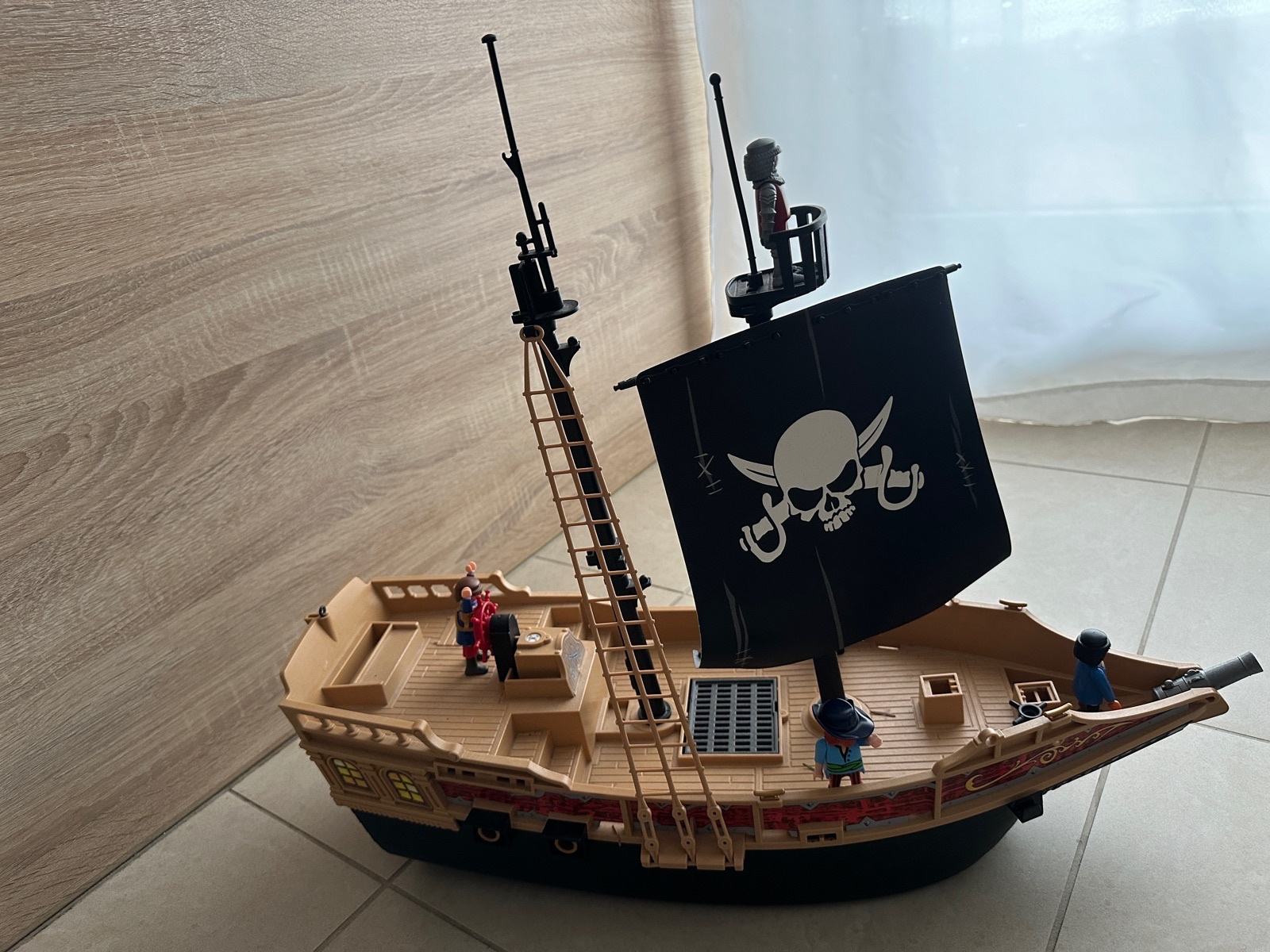 Playmobil gusarski brod