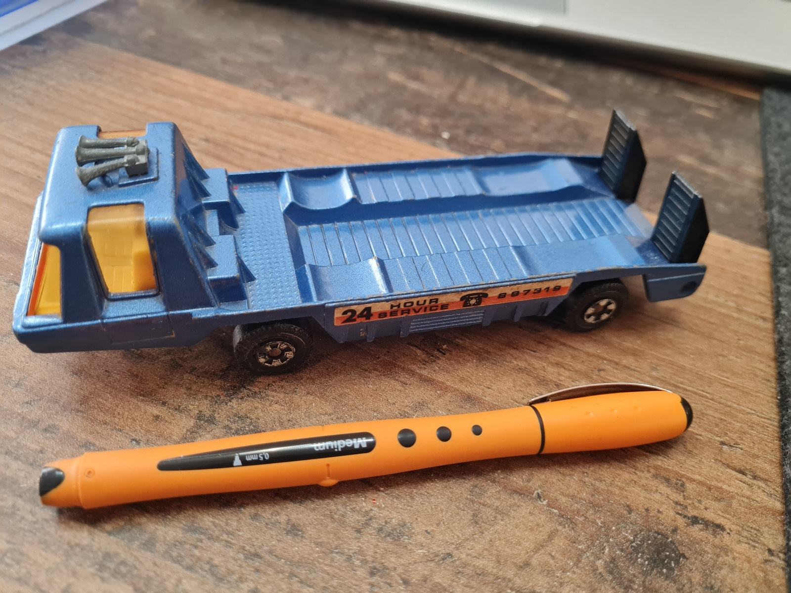 Stara dječja igračka - MATCHBOX kamion