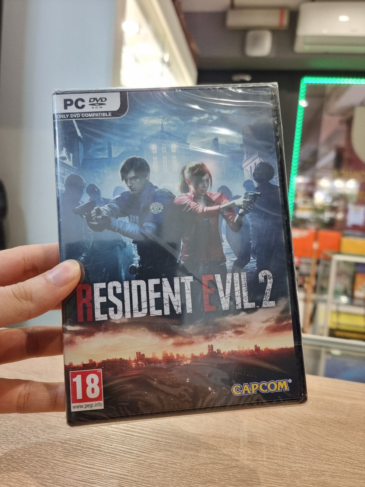 RESIDENT EVIL 2 PC IGRICA *DO 24 RATE* NOVO! ZAPAKIRANO!
