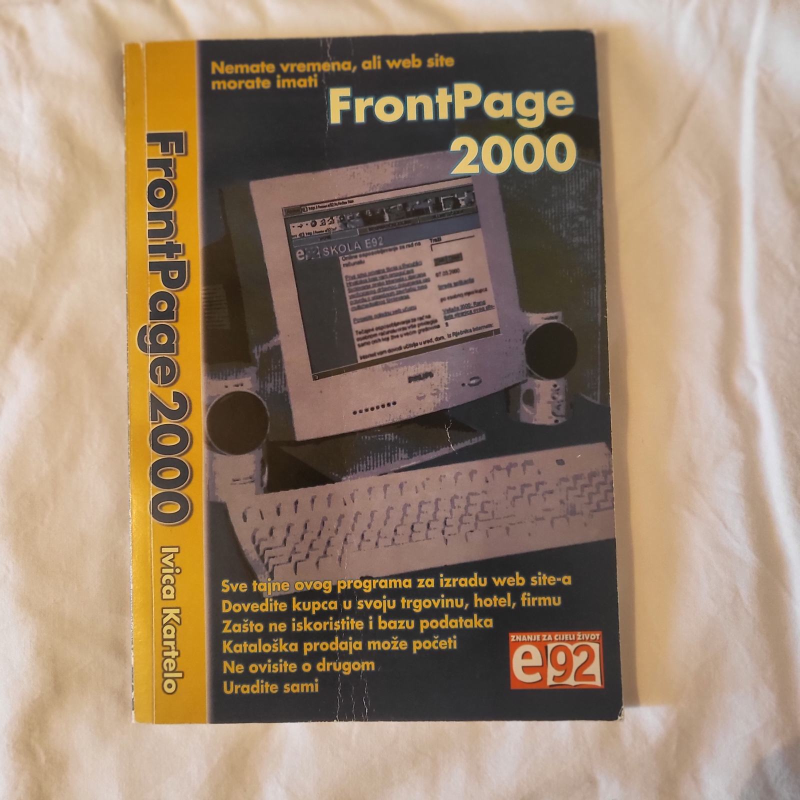 POKLANJAM FRONTPAGE 2000 - PROGRAM ZA IZRADU MREŽNIH STRANICA