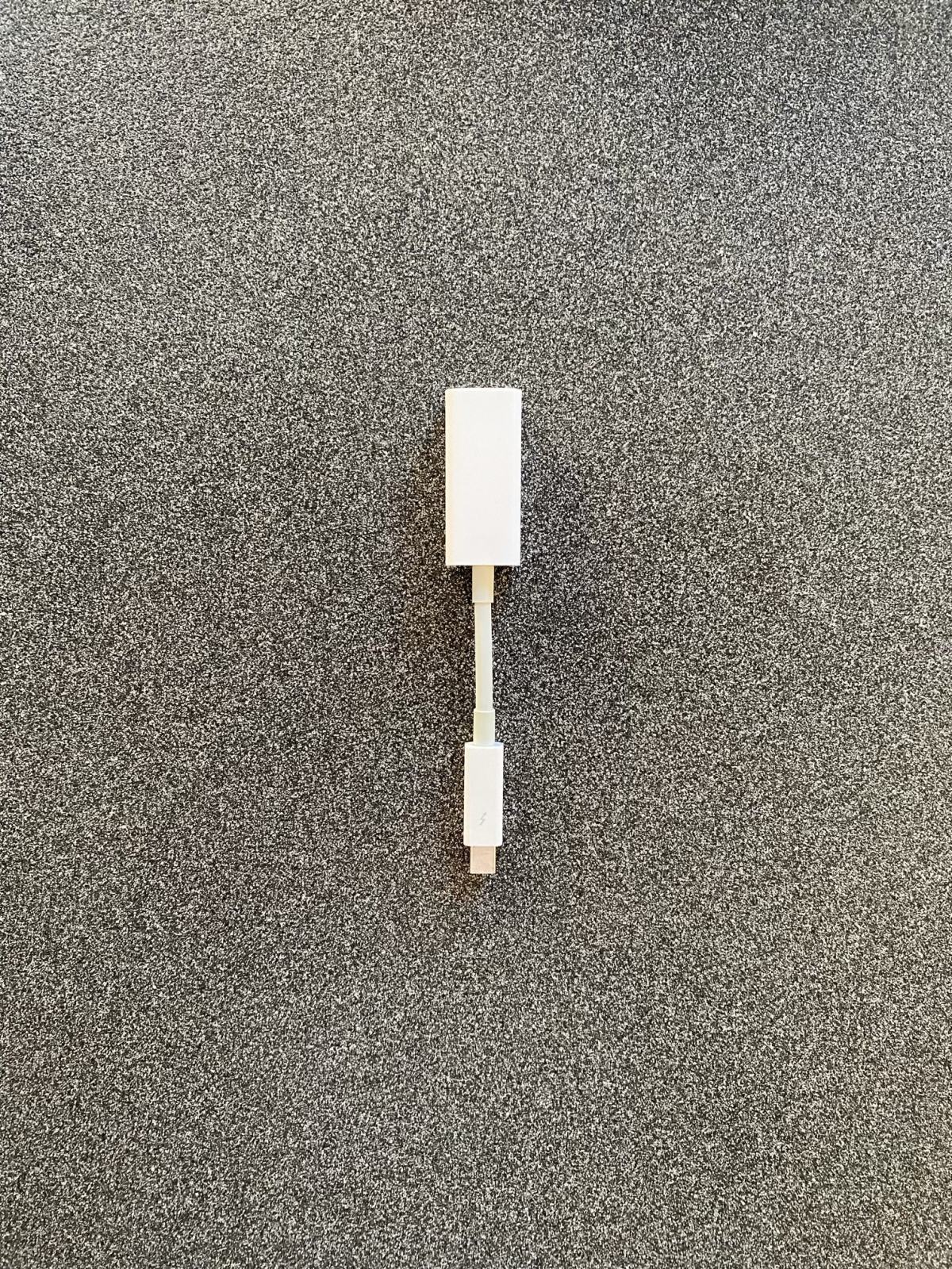 Apple Thunderbolt na FireWire Adapter