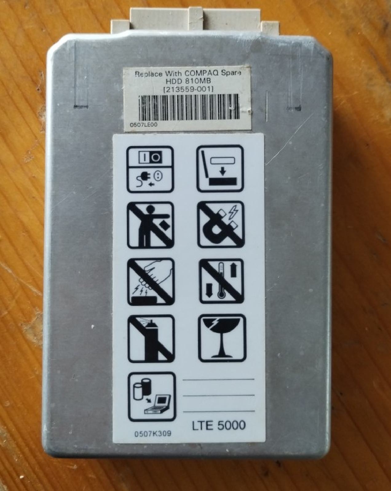 Compaq Armada LTE 5000 ladica za hard disk