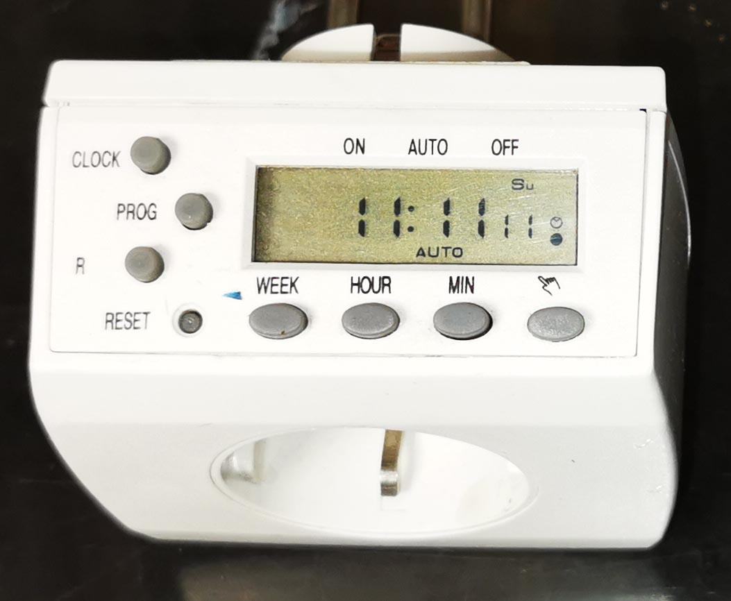 Digitalni tajmer 220V 16A - UKLOPNI SAT