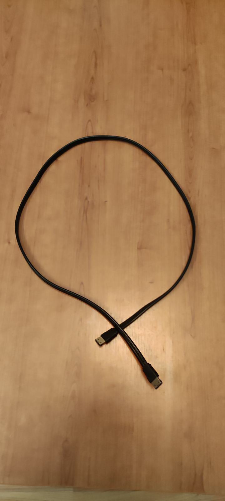 E SATA KABL DUŽINE 1M