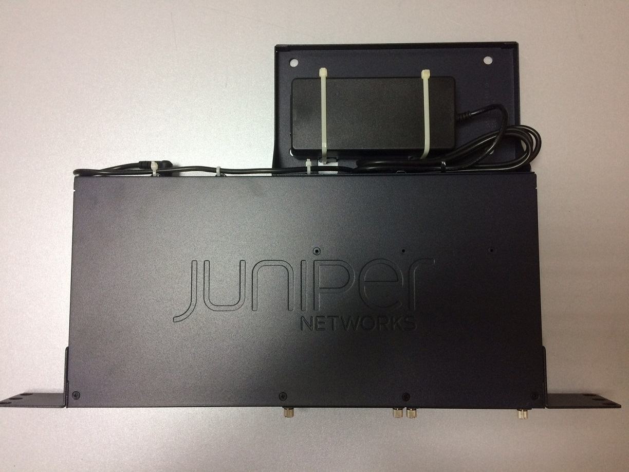 Firewall Juniper SRX220 Services Gateway