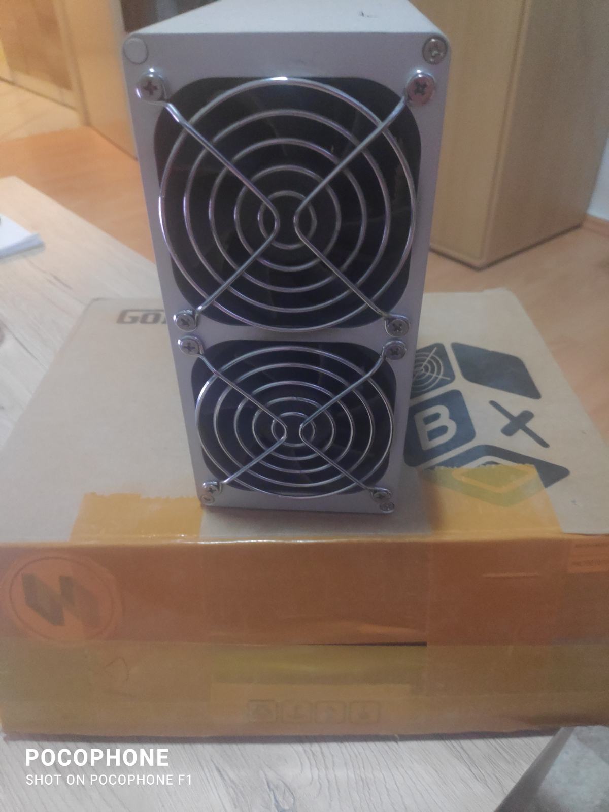 Goldshell CK-BOX Asic miner, 3x + napajanje APW7 1800W