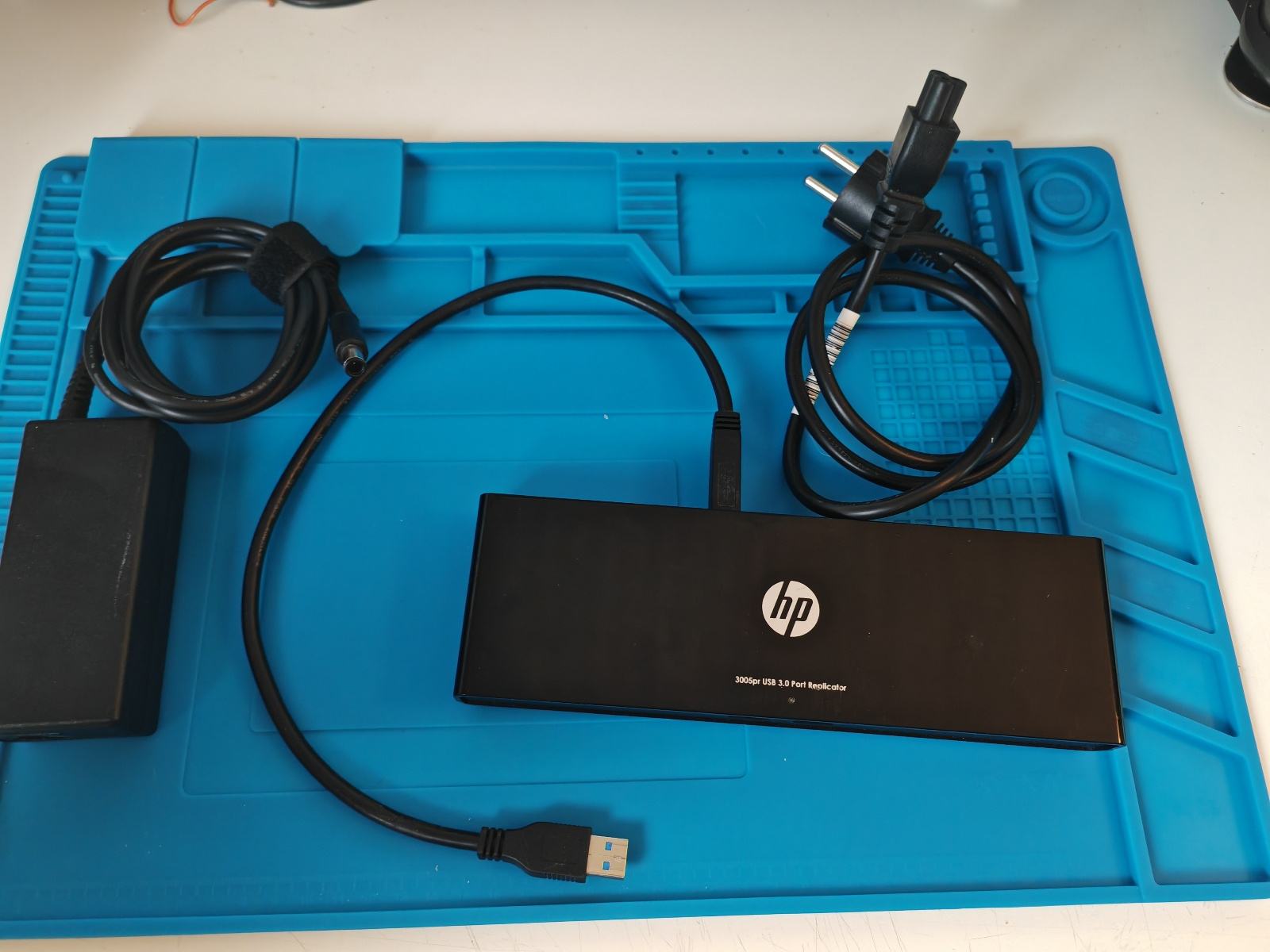 HP port replicator 3005pr