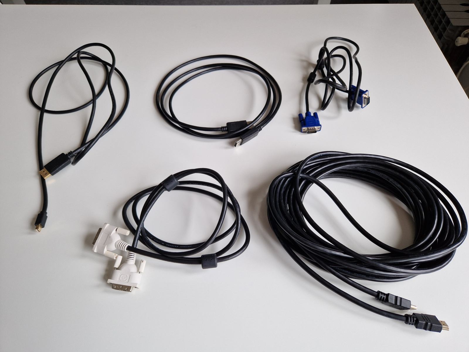 Kabel za monitor, razni, DP, miniDP, DVI, VGA, povoljno, više kom.