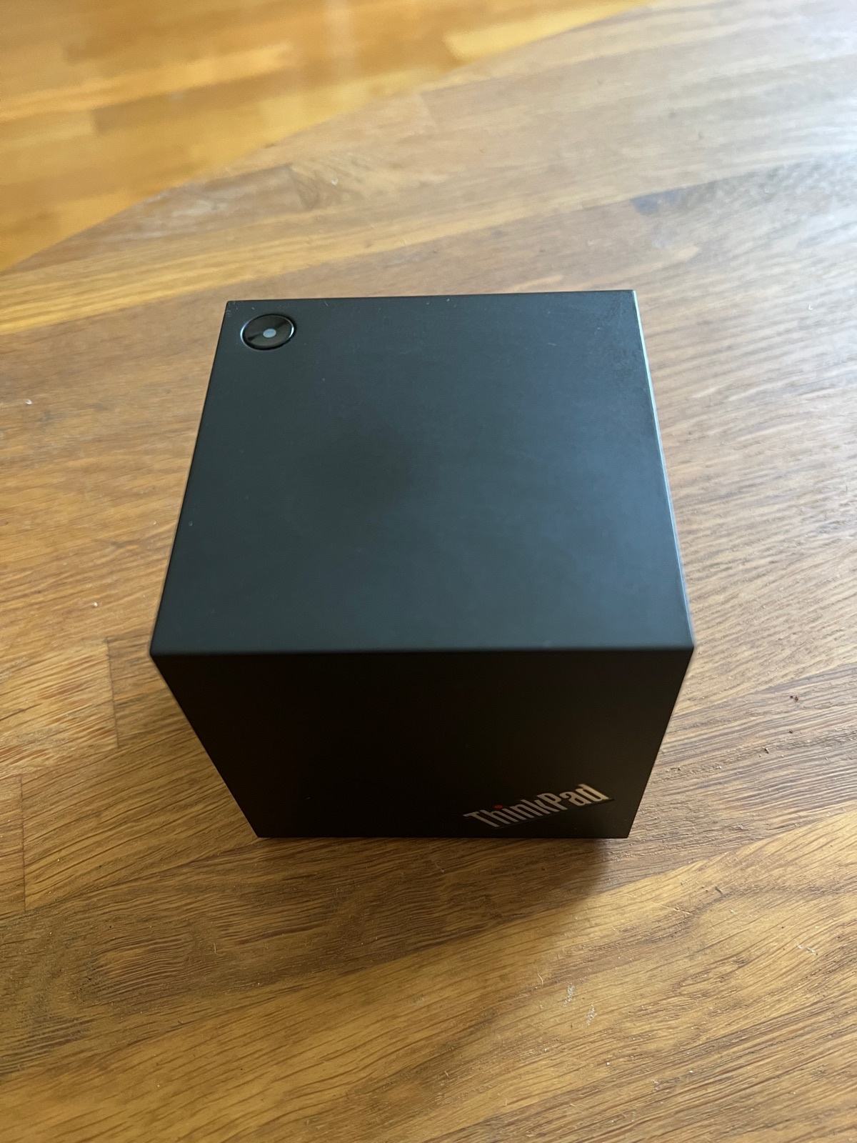 Lenovo wigig wireless dock station