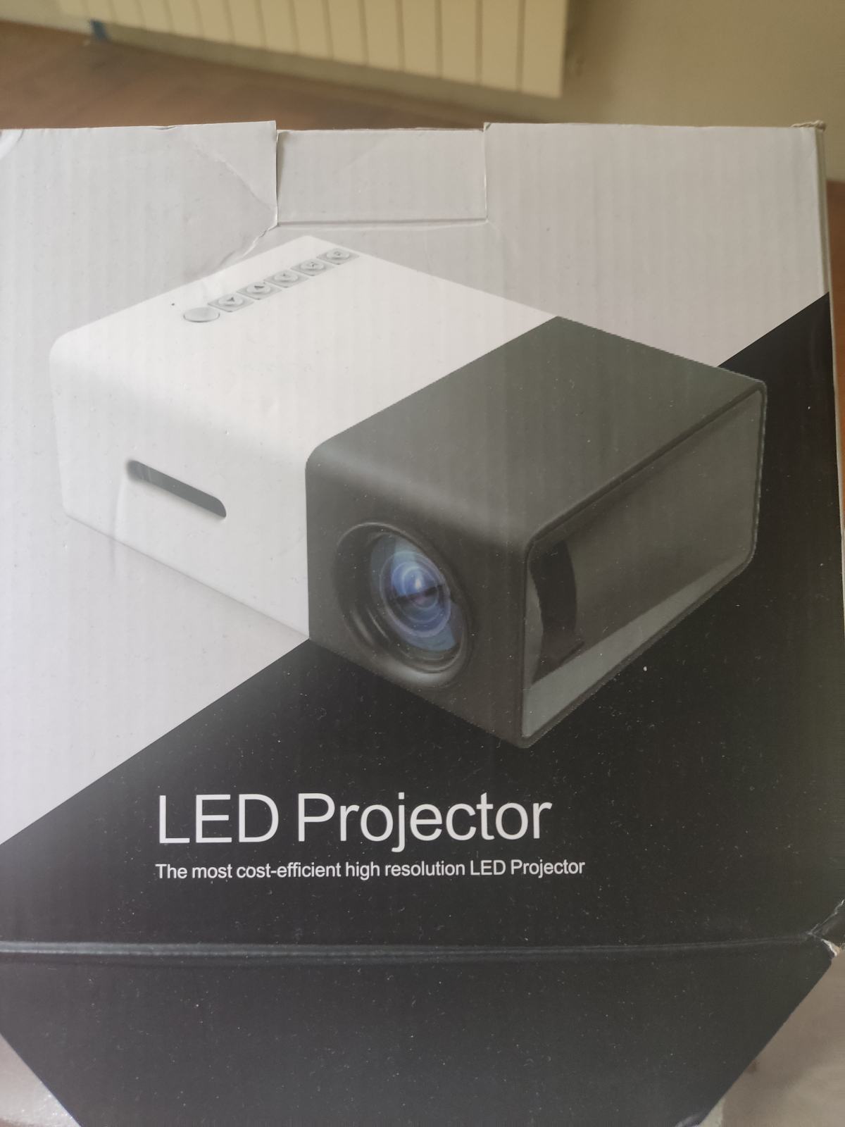 MINI PROJECTOR TFT LCD