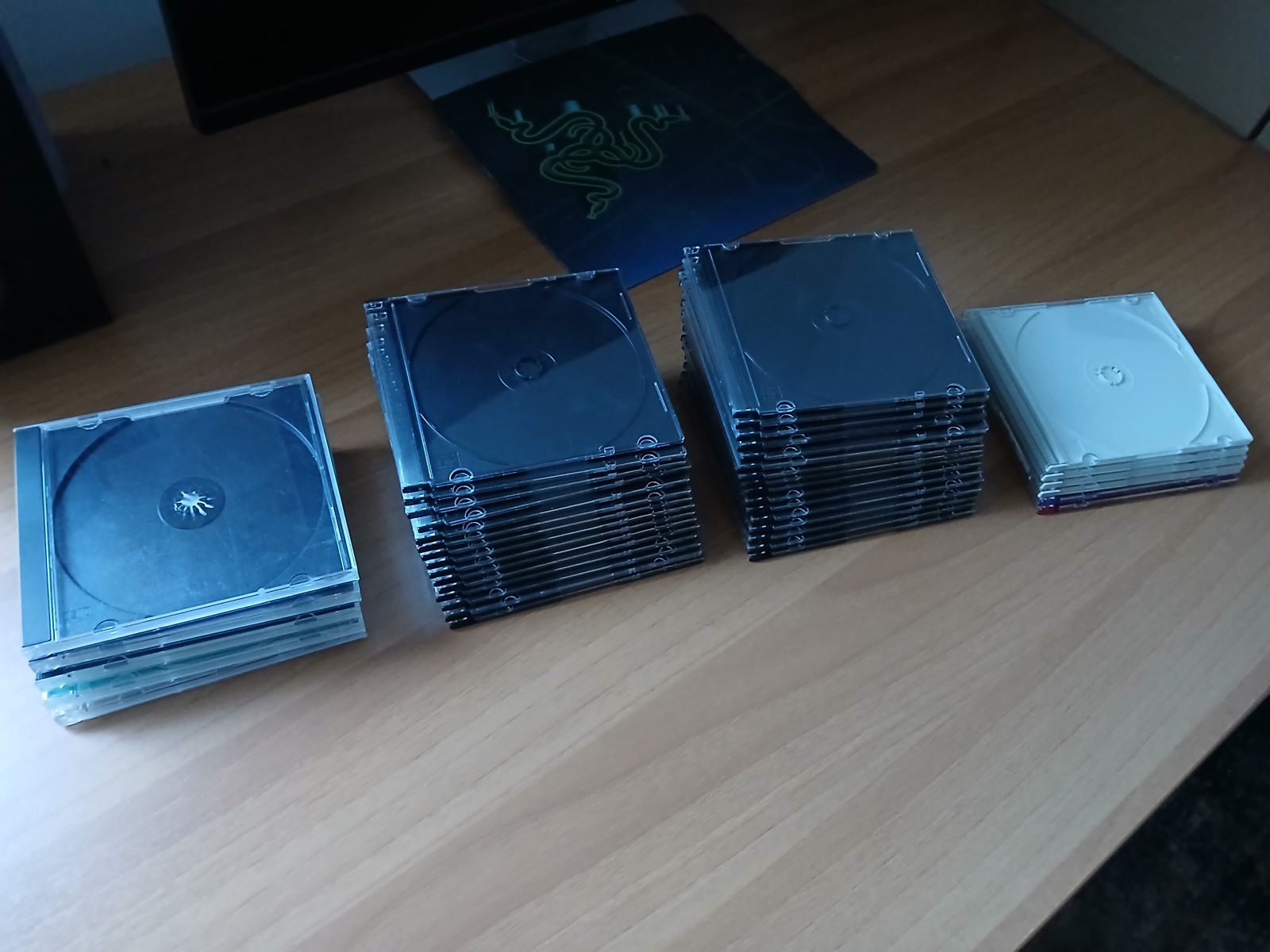 Prazne kutije za CD / DVD