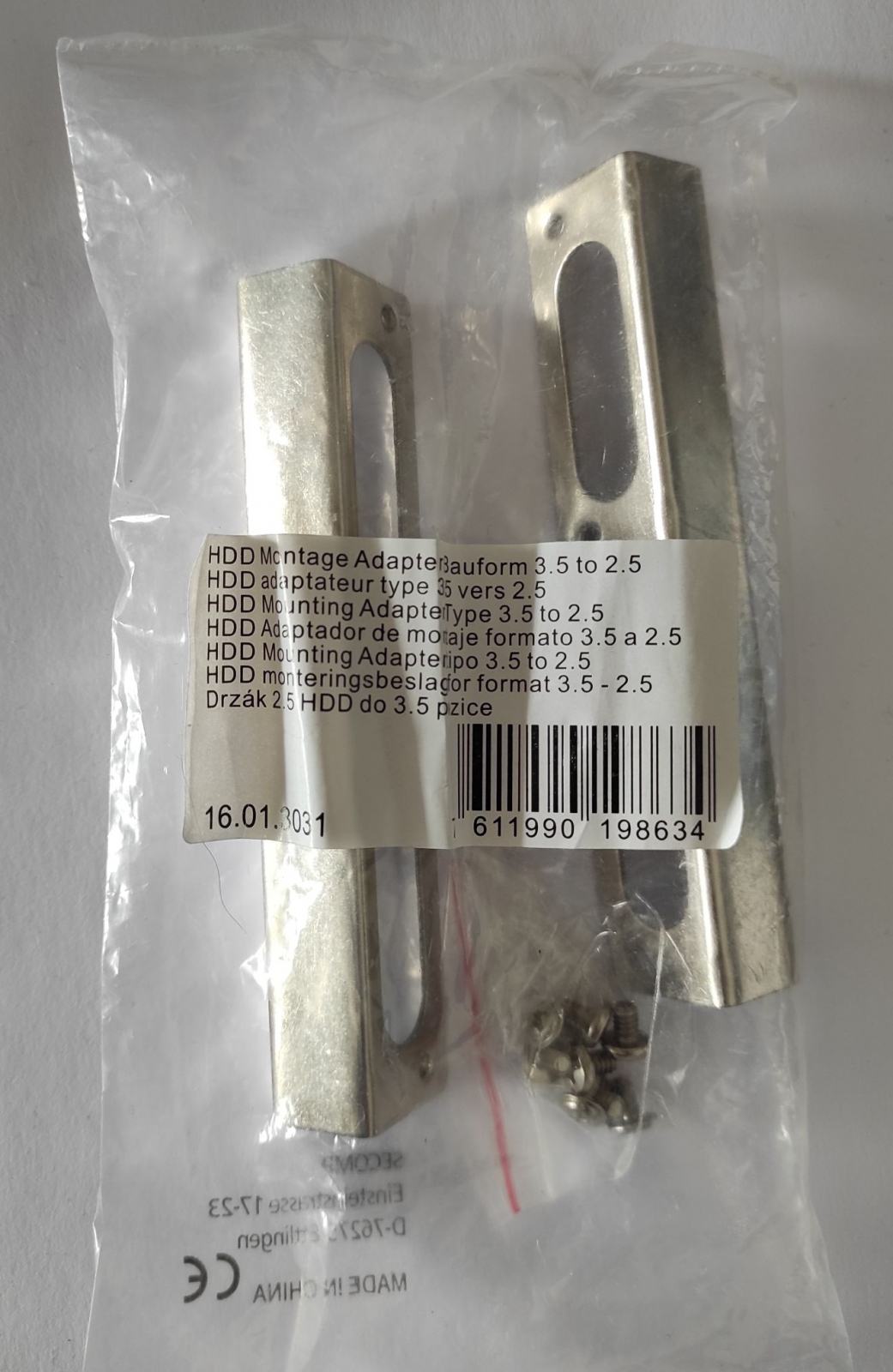 ramice -adapteri za prihvat 2.5 hard diska u prostor za 3.5 diskove