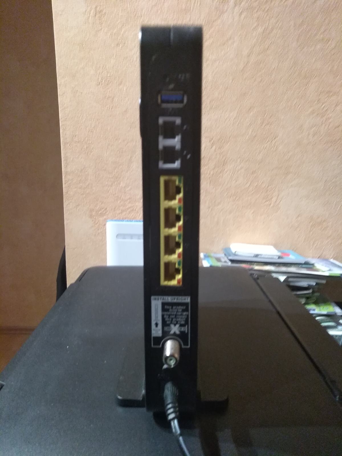 router Ubee EVW32C