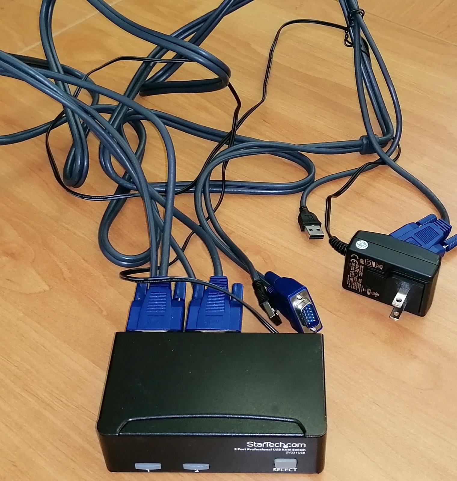 STARTECH.COM 2 PORT USB KVM SWITCH SV231USB