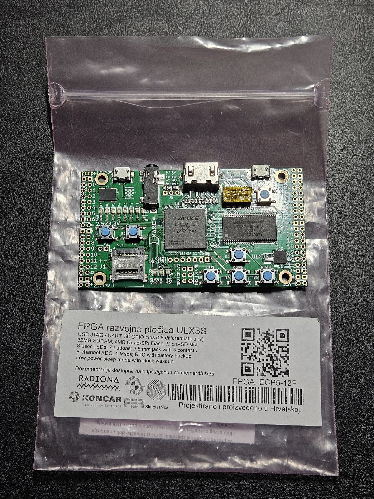 ULX3S FPGA Pločica za digitalnu logiku