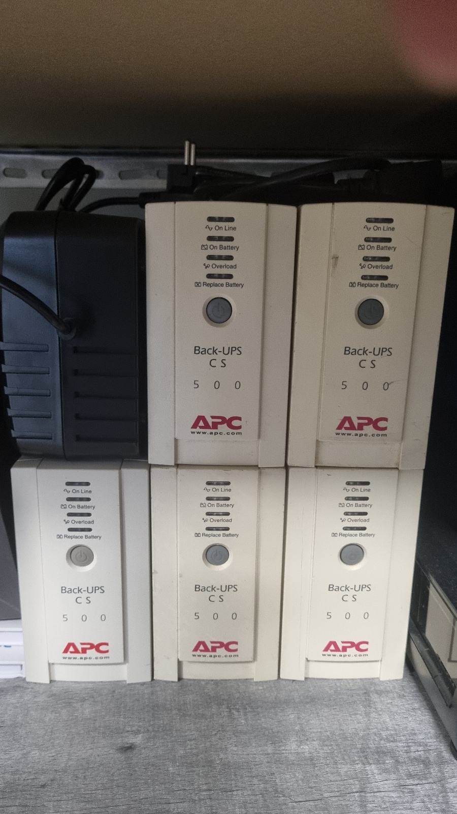 UPS APC 500, 230V