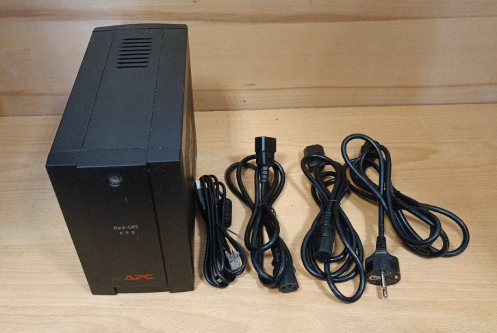 UPS APC 650
