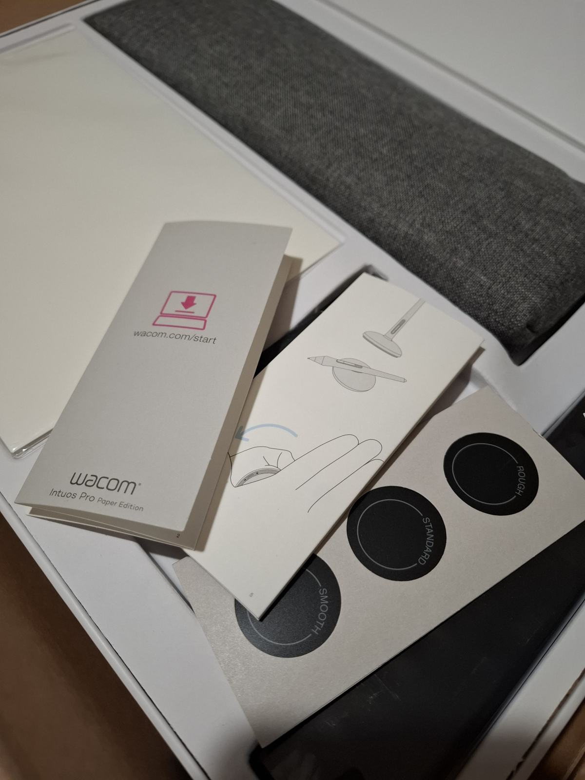 WACOM INTUOS M PRO paper edition grafički tablet