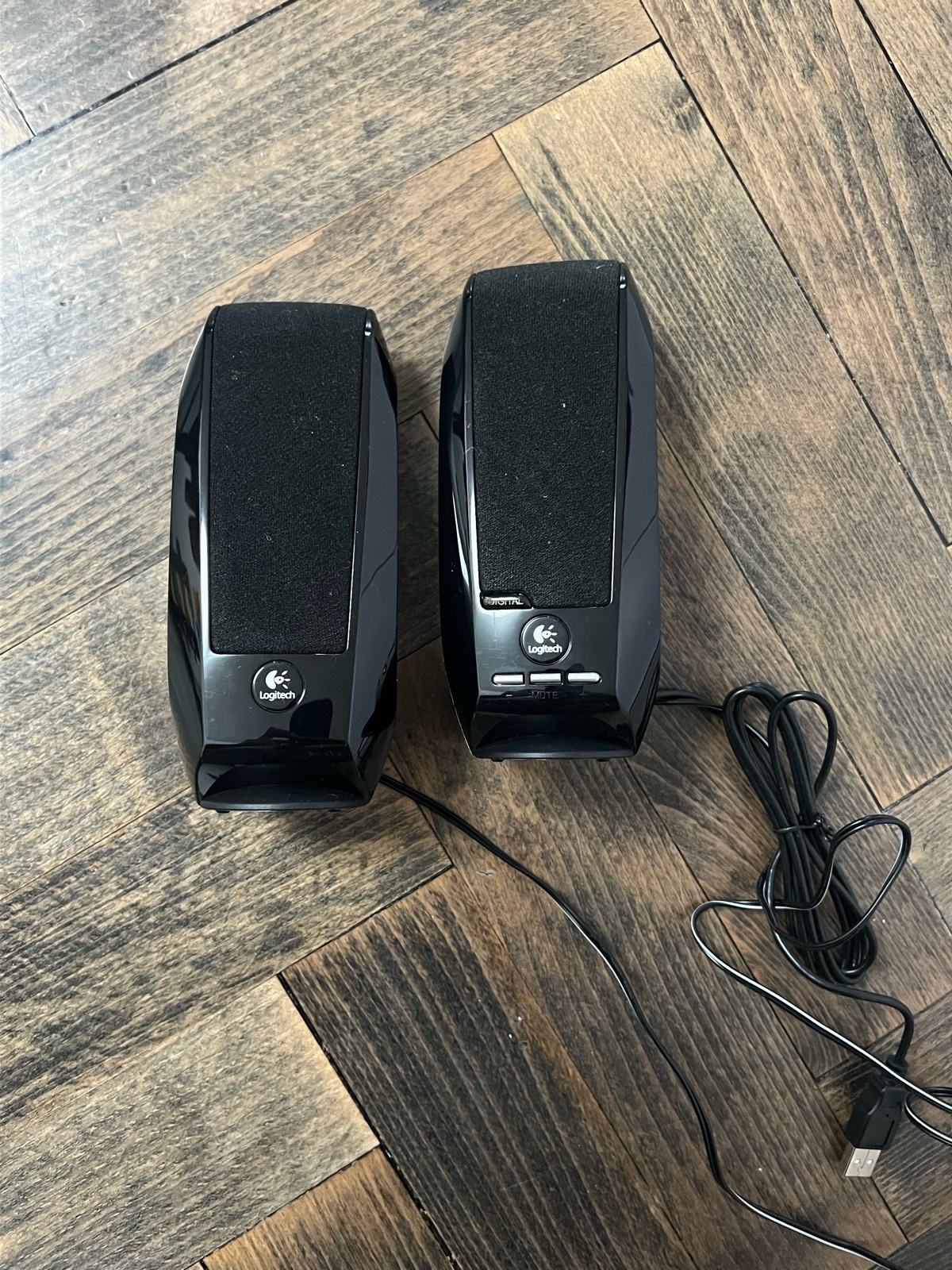 Zvucnici Logitech S150