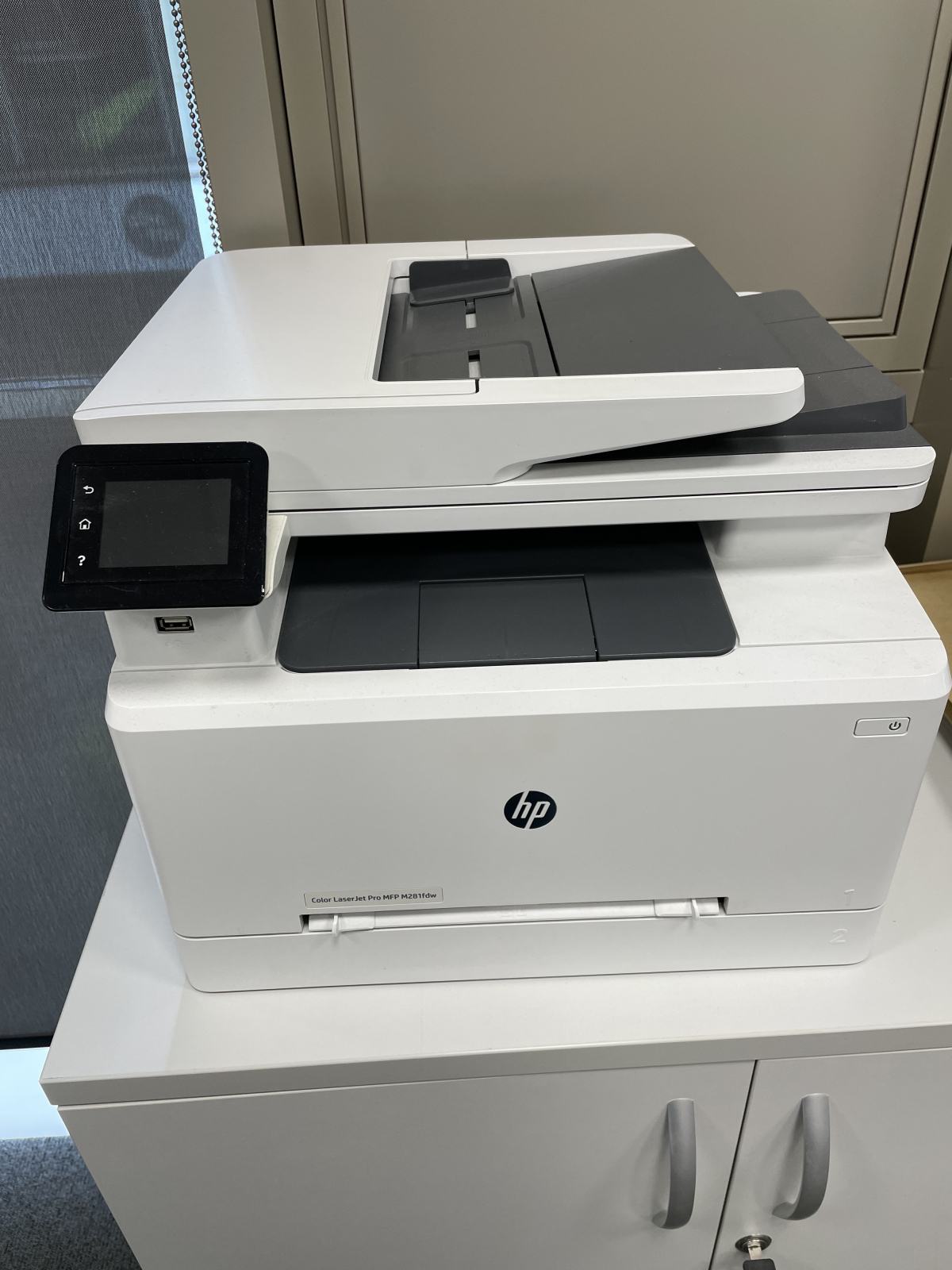 HP LaserJet Pro M281fdw sve-u-jednom bežični laserski pisač u boji
