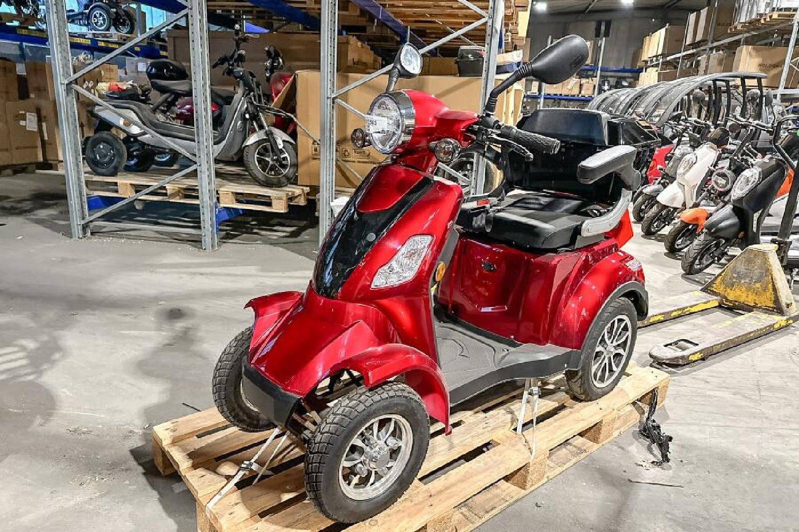 Aktivimo Palermo Električni skuter za invalide / slabo pokretne / NOVO