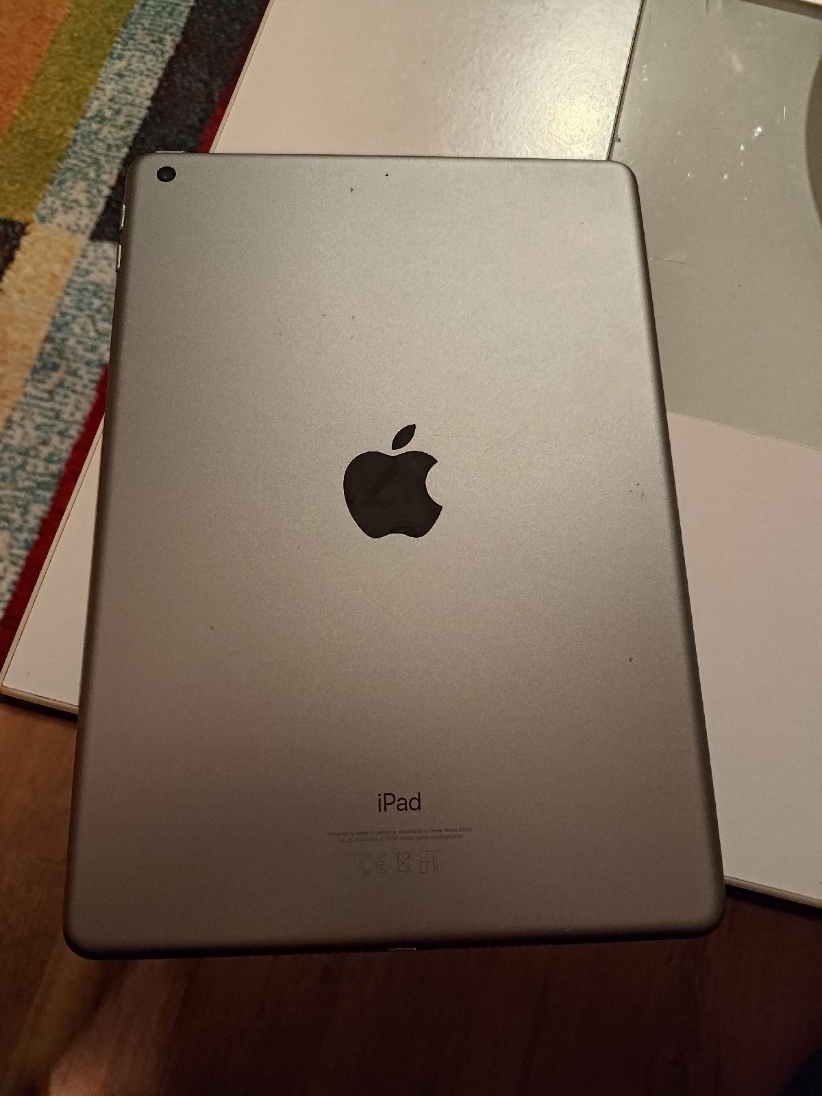 iPad 6 128gb neispravan