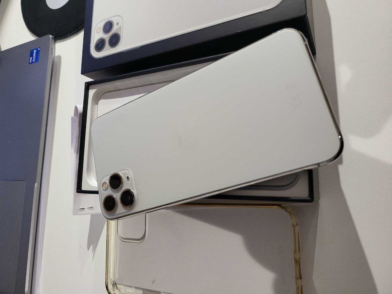 APPLE iPhone 11 Pro Max 64gb Silver, Kao Novi, Sve mreže