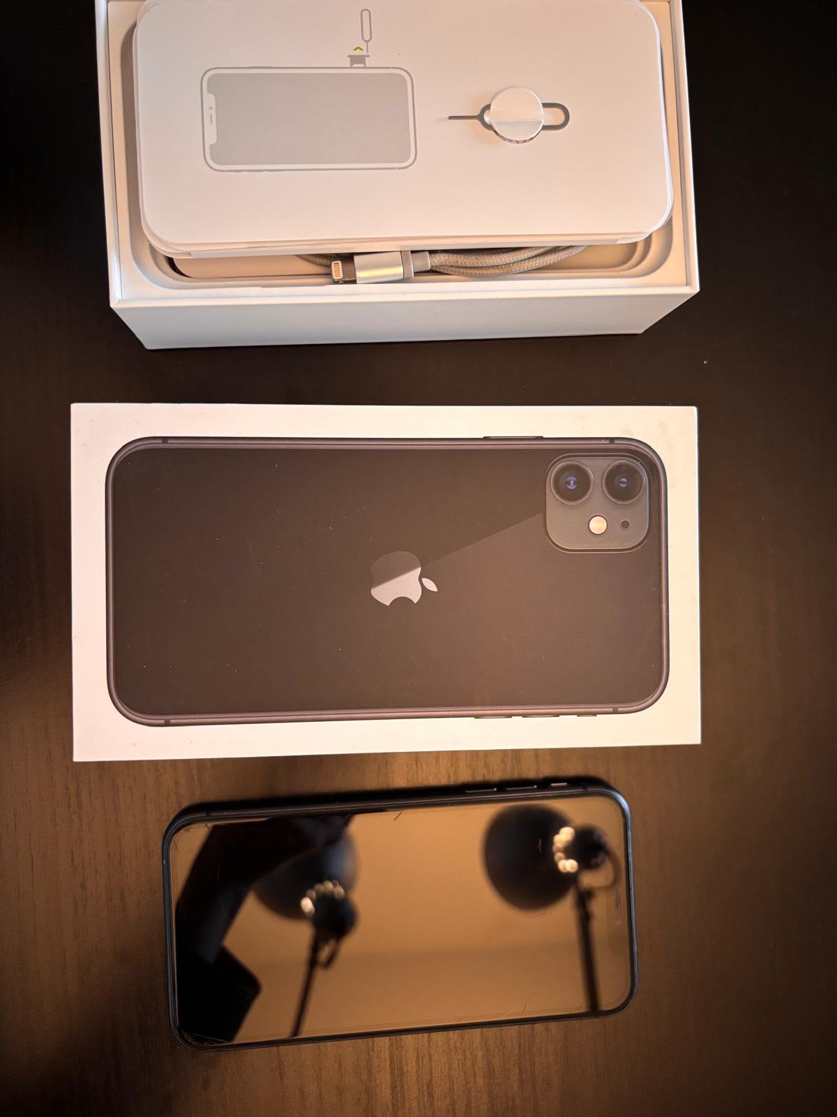 Iphone 11, black, 64 GB