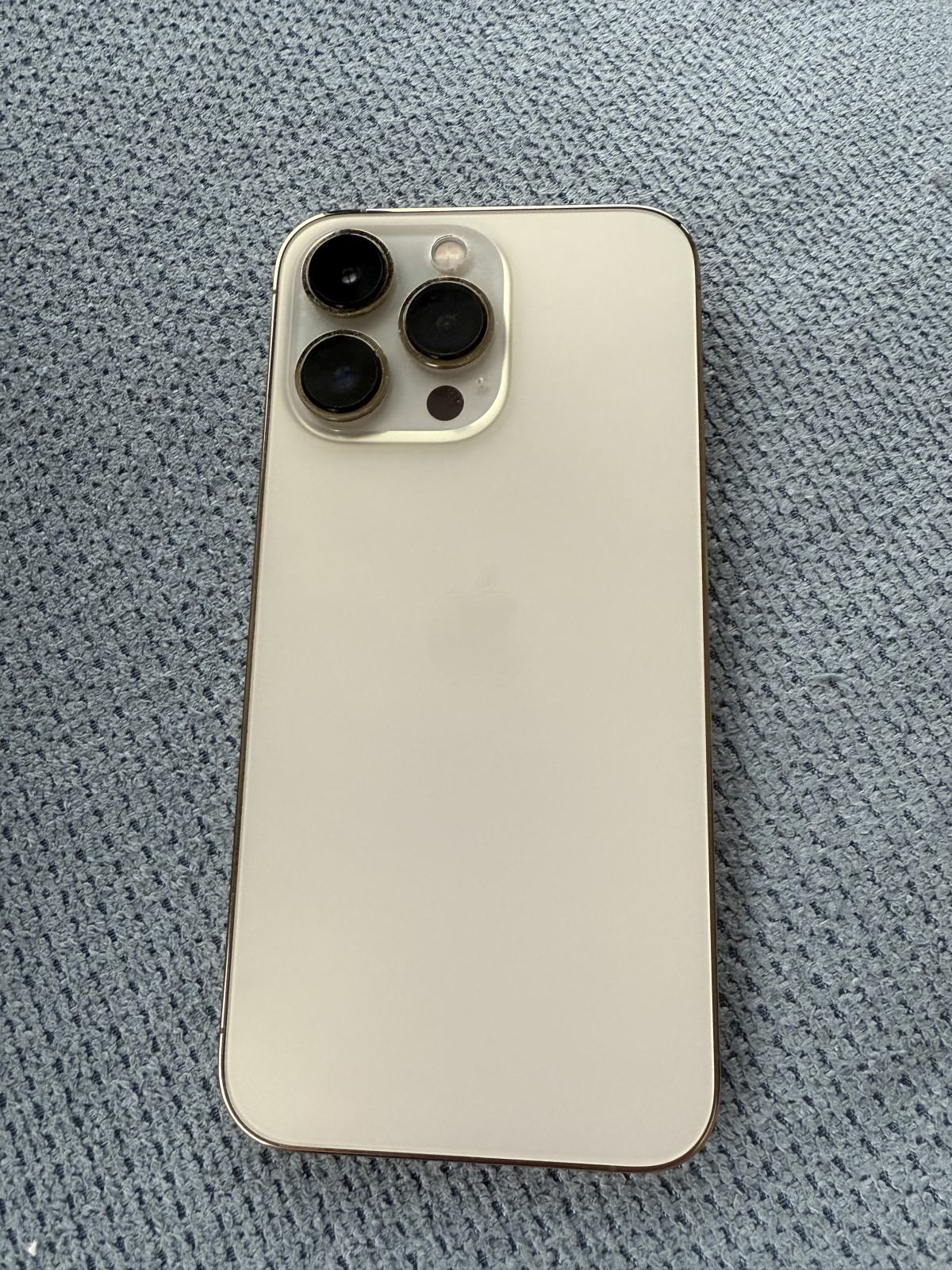 iPhone 13 Pro gold 128GB - odlično stanje