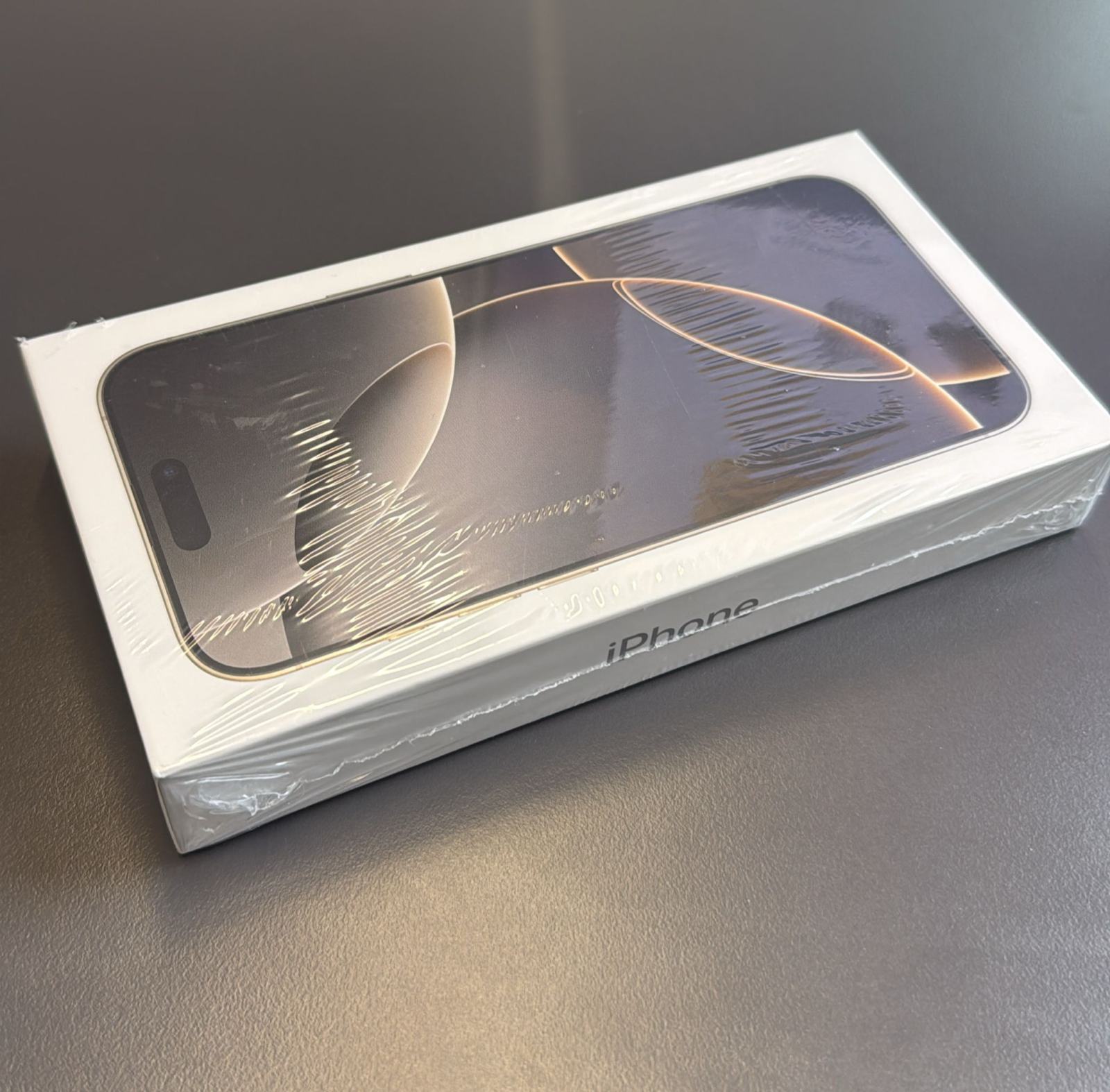 Apple iPhone 16 Pro Max – 1TB – NOVO / ZAPAKIRANO