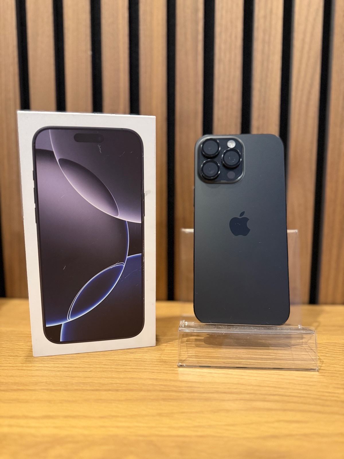 APPLE IPHONE 16 PRO MAX 256GB R1/RATE/ PHONE FOCUS