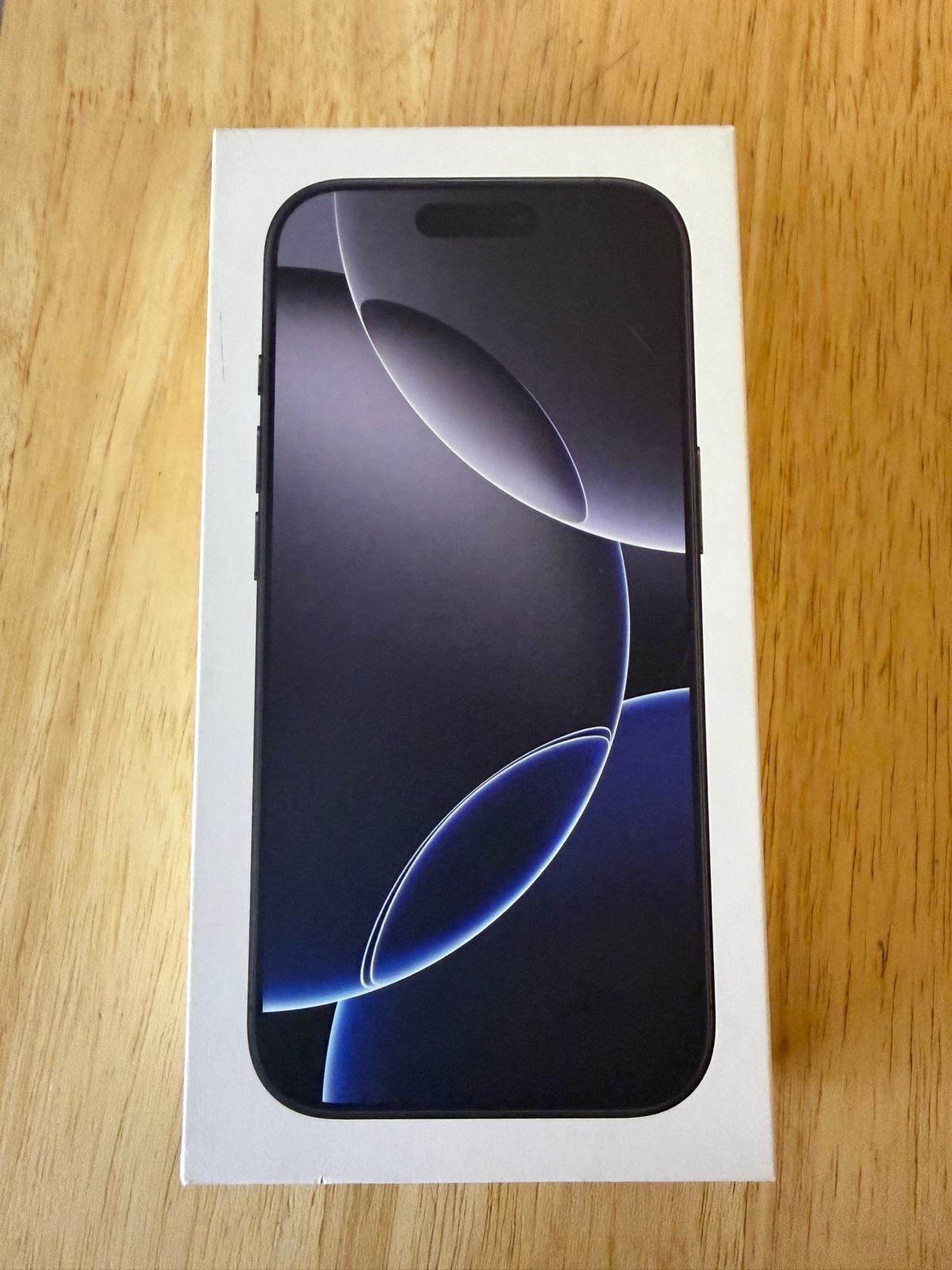 Iphone 16 pro NOV ZAPAKIRAN