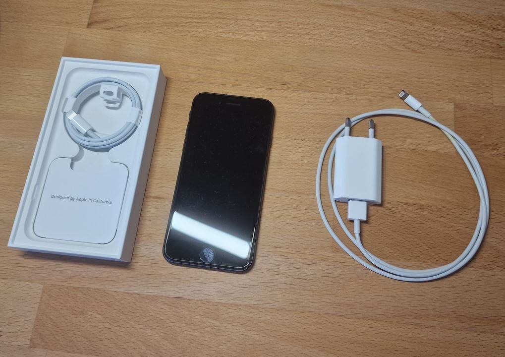 iPhone SE 2020 Black 64GB