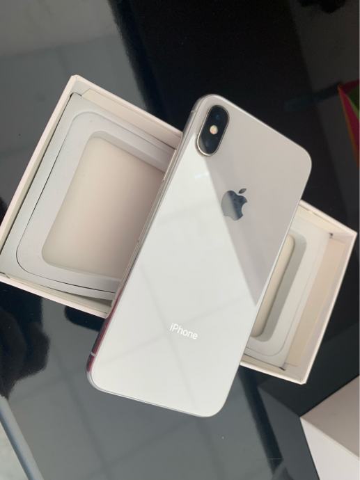 iPhone X SILVER 64 GB - može zamjena za noviji Iphone