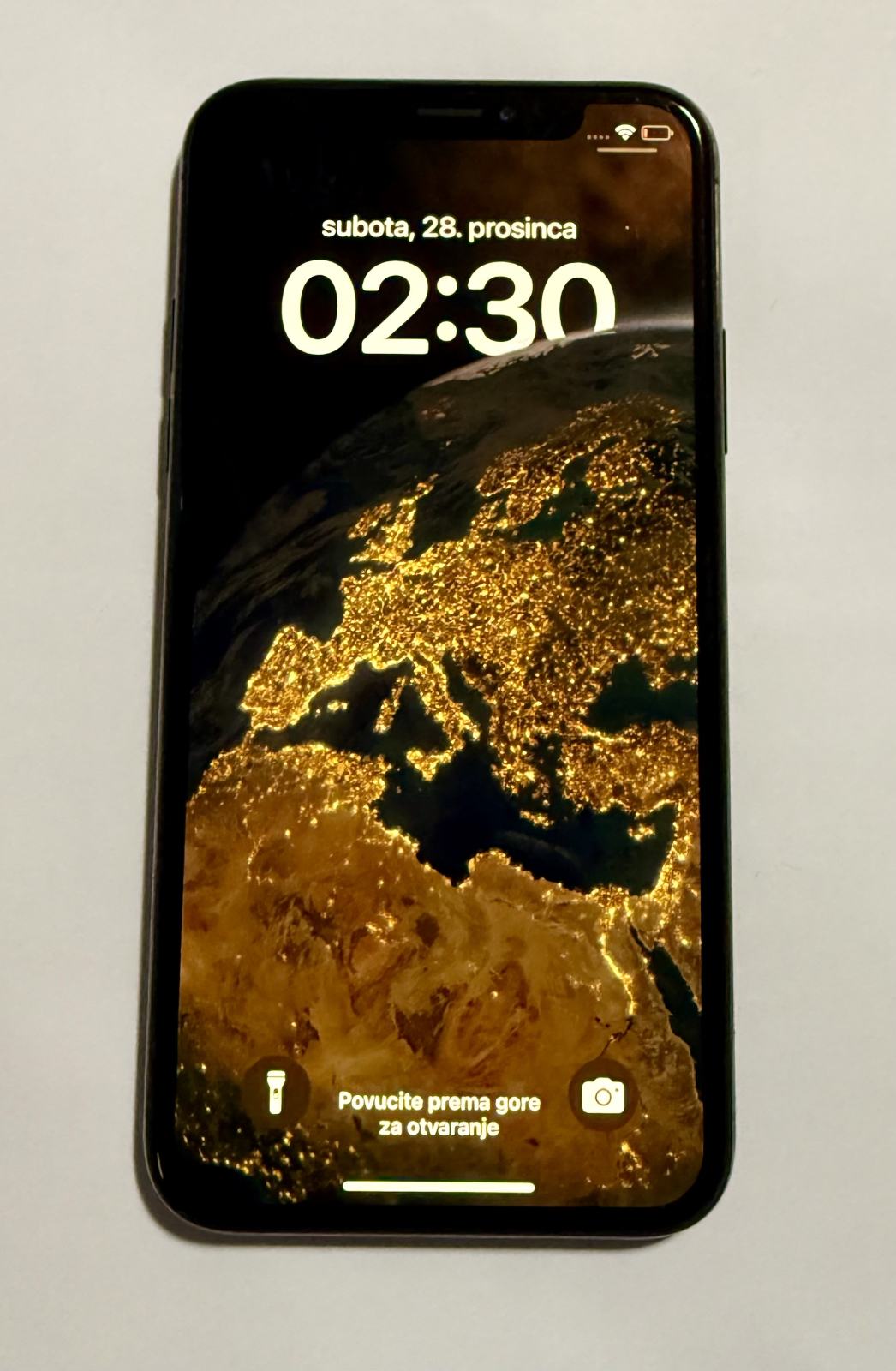 iPhone Xs 64 GB crni