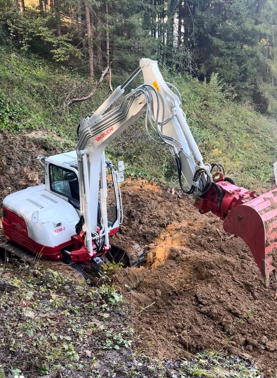 Najam bagera TAKEUCHI TB290-2 9t ROTOTILT POWERTILT