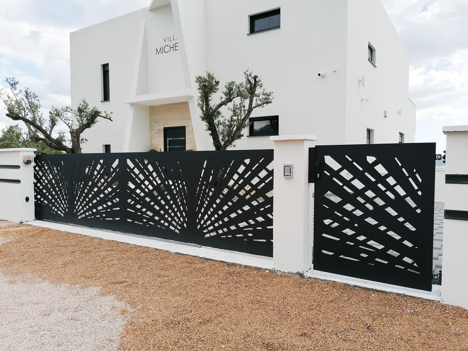 Moderne ograde, laserom rezane ograde - First Cut Laser