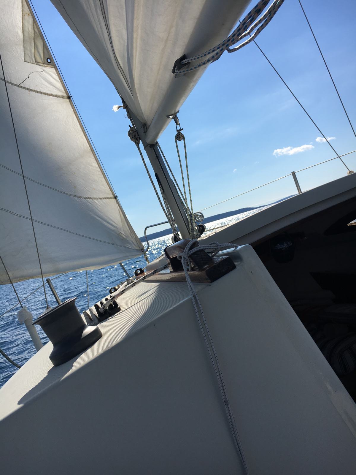 Jedrilica ELAN 19 sa vezom u Splitu! POVOLJNO!!!!