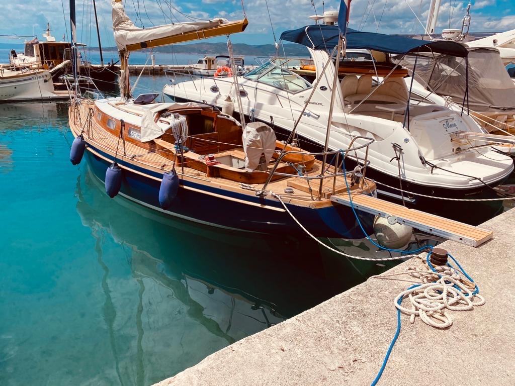 Hallberg Rassy 33 Mistral