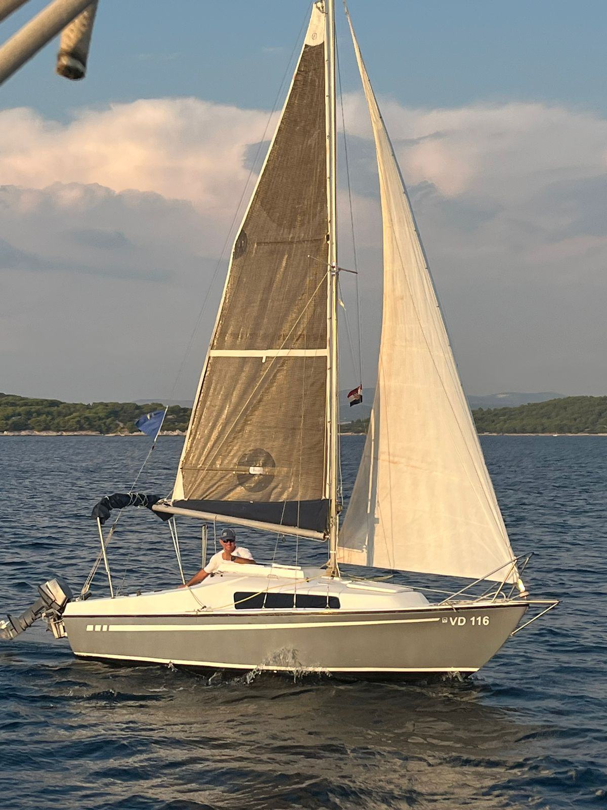 Jedrilica Balaton 18