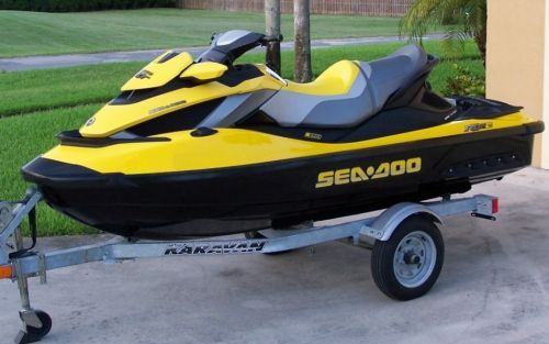 SEA-DOO RXT 255 IS