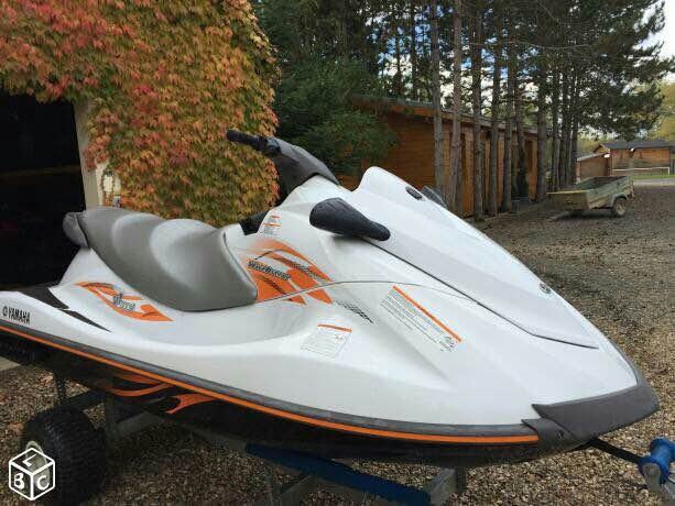Yamaha V1 sport