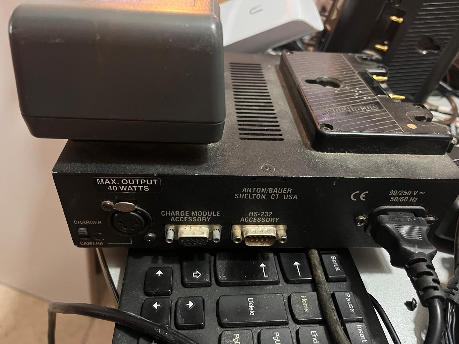 ANTON BAUER INTER ACTIVE 2000 POWER CHARGER